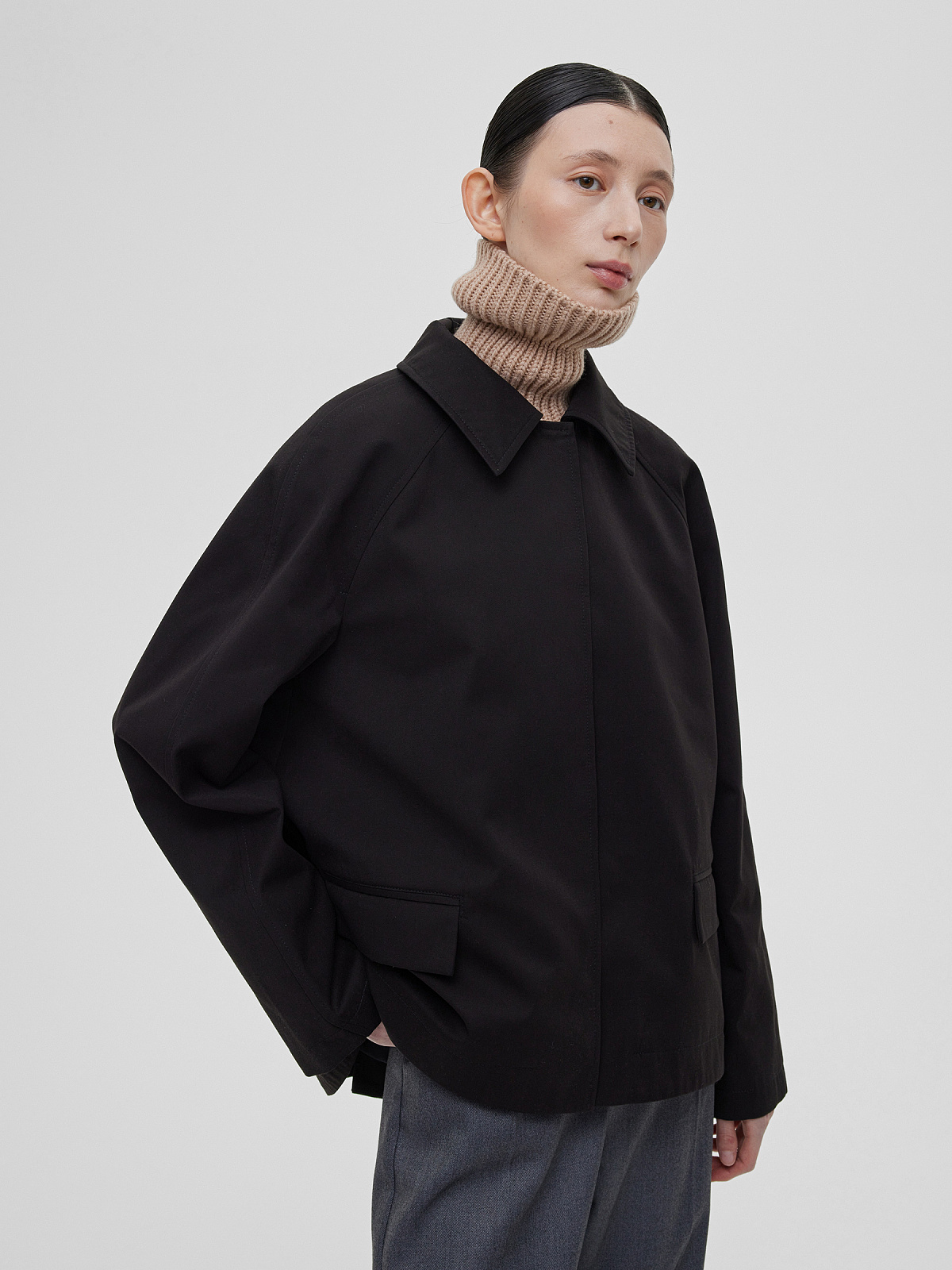 12 черных курток российских брендов, которые согреют даже в самую ...