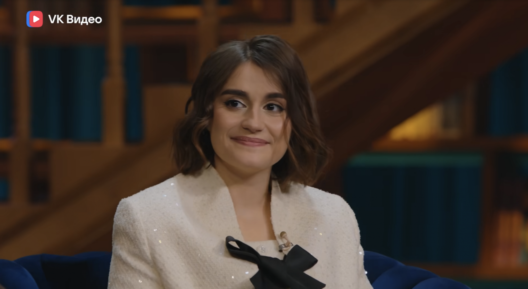 Лолита и Моna впервые выступили вживую с совместным треком «Последняя любовь» на премии «ГЕРОИ ...